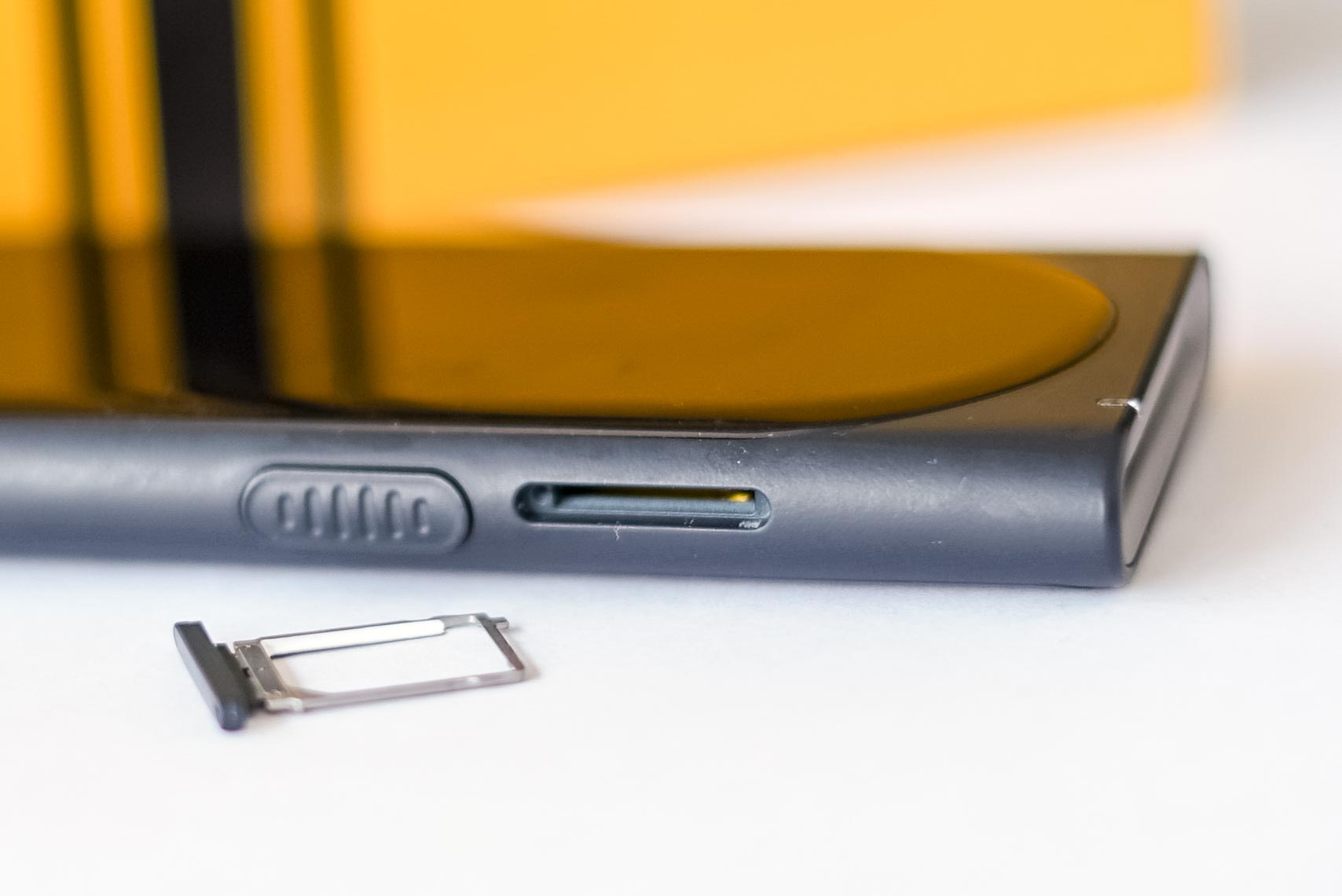 Unboxing: Langogo the artificial intelligent translator on the go ...